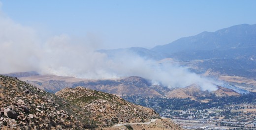 Summit Fire in Banning burning westward; 40 percent contained ...